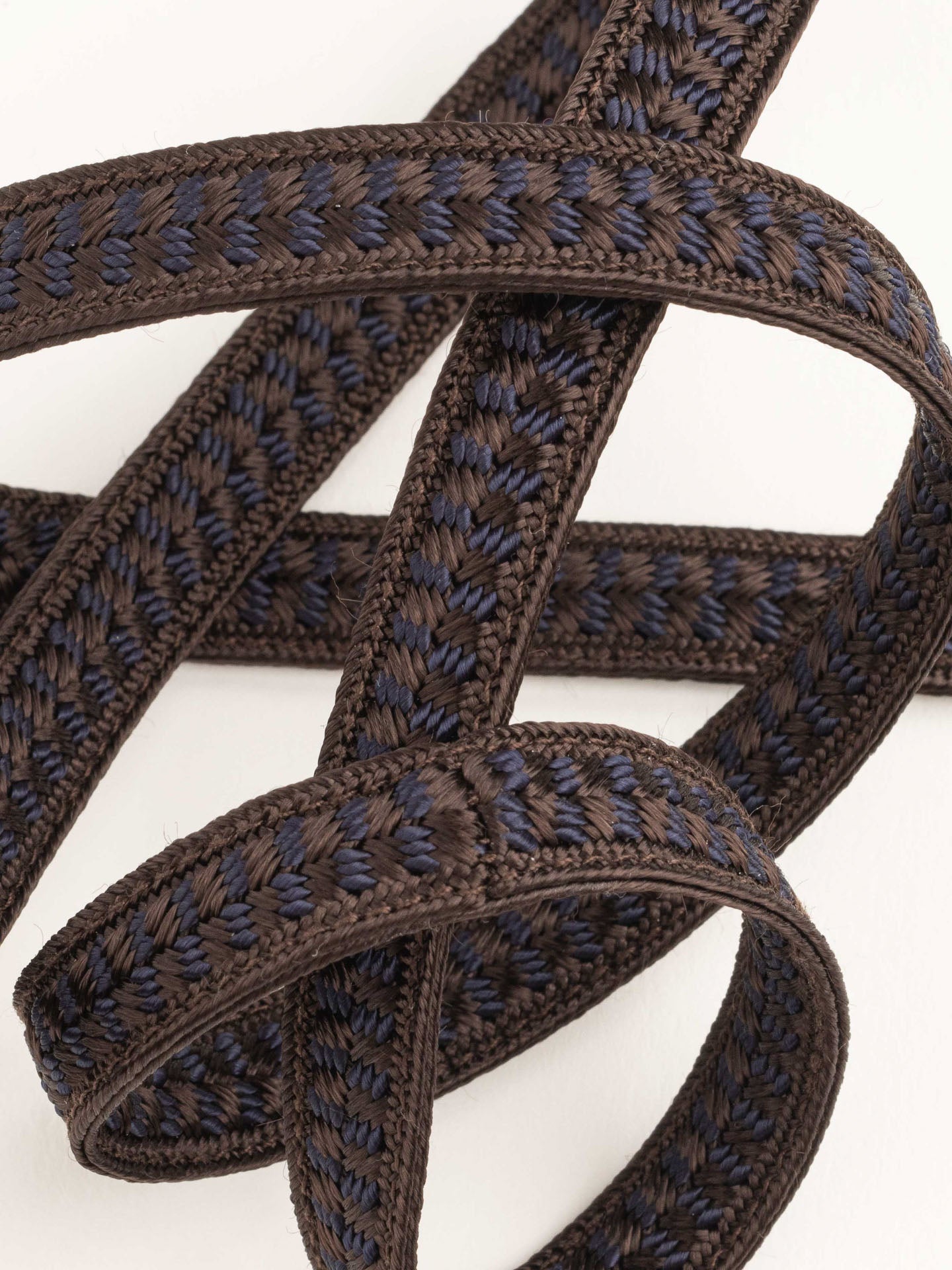 YOOMEE keychain band - ZAHRA - nightingale – YOOMEE STORE